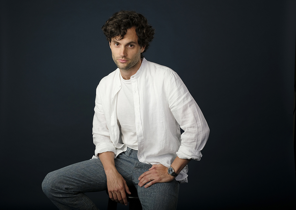 Joe Goldberg Is Back as Production on 'YOU' Season 3 Starts - Today's ...